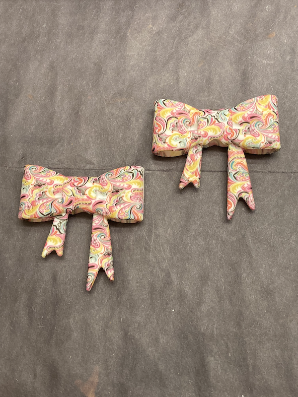 Psychedelic Glitter Bow Silicone Focal/Straw Topper - Badger Bead Supply