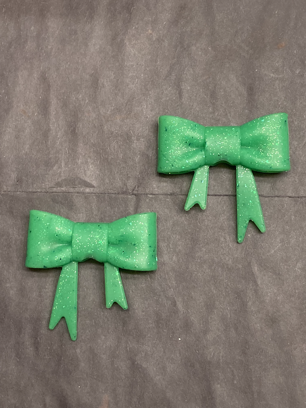 Light Green Glitter Bow Silicone Focal/Straw Topper - Badger Bead Supply