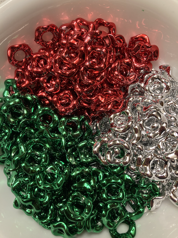 16mm Shiny Wavy Christmas Spacers, Packs of 15, 5 of each Color ...